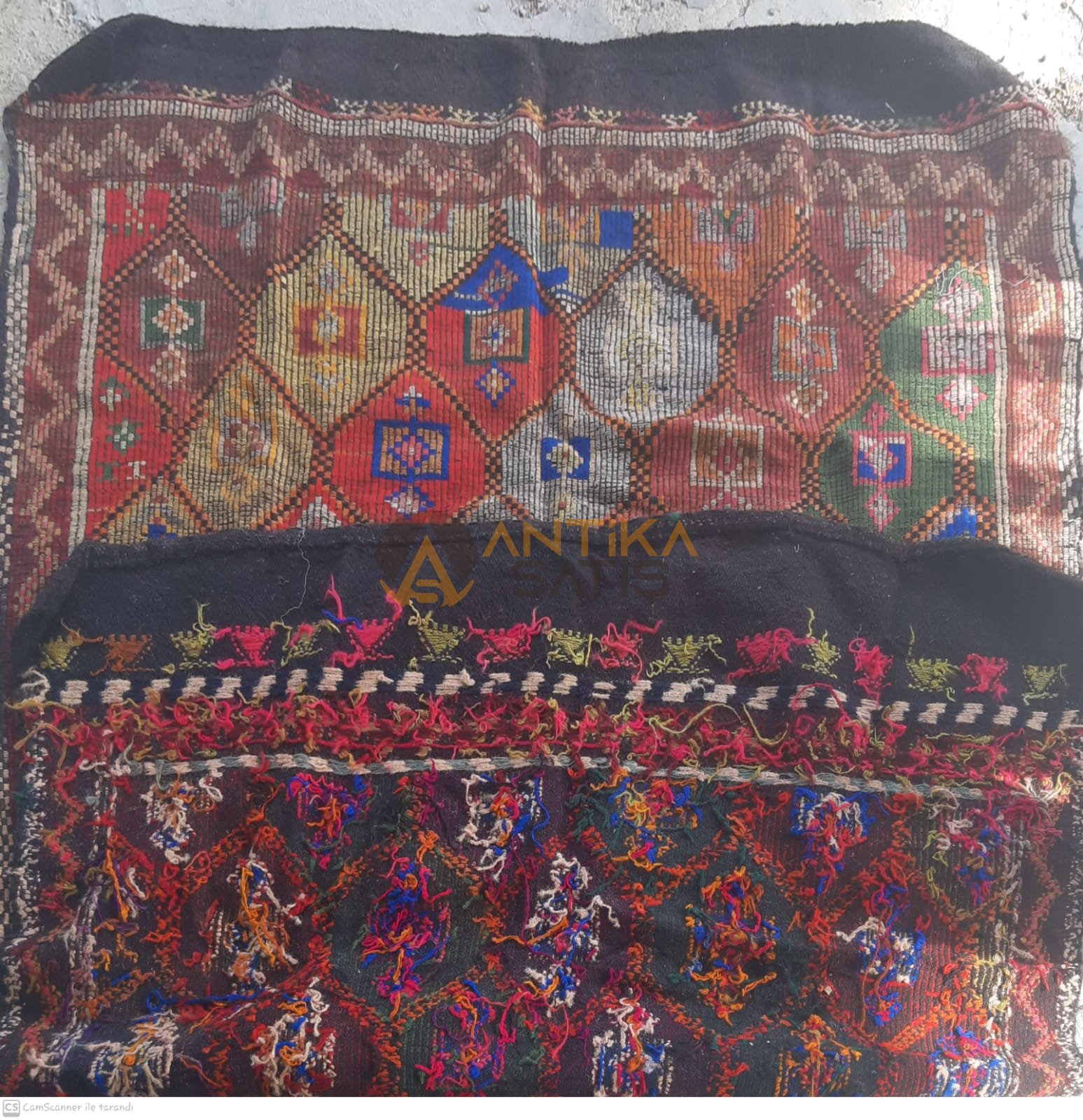 Bir Asırlık Keçi Kılı ve Koyun Yünü Karışık Kök boyalı Çulfalık Kilimi